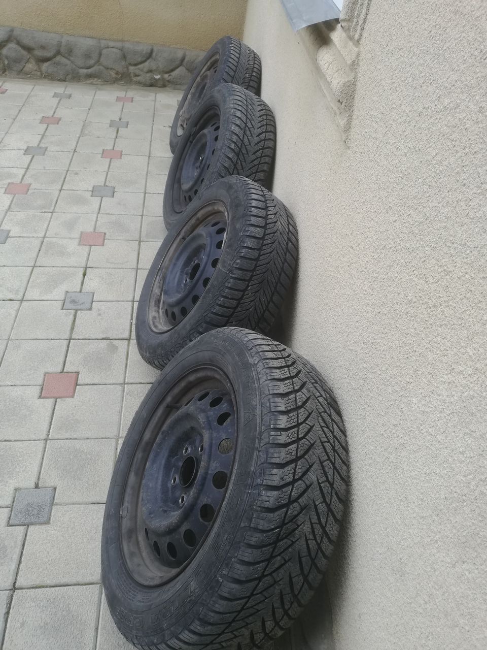 205 60 r16