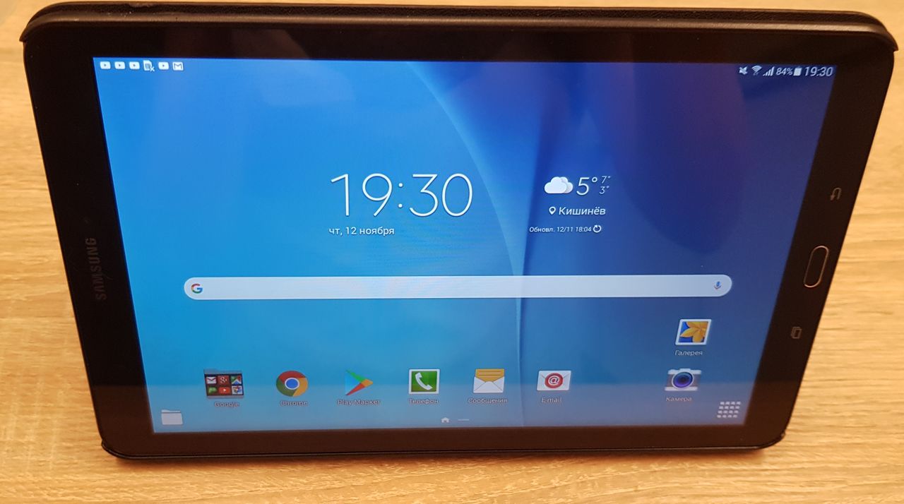 Планшет Samsung Galaxy Tab E 9.6" 8Gb Black (SM-T561)