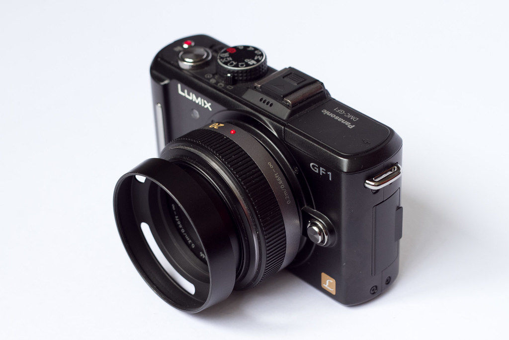 Panasonic GF1 + Lumix 20/1.7
