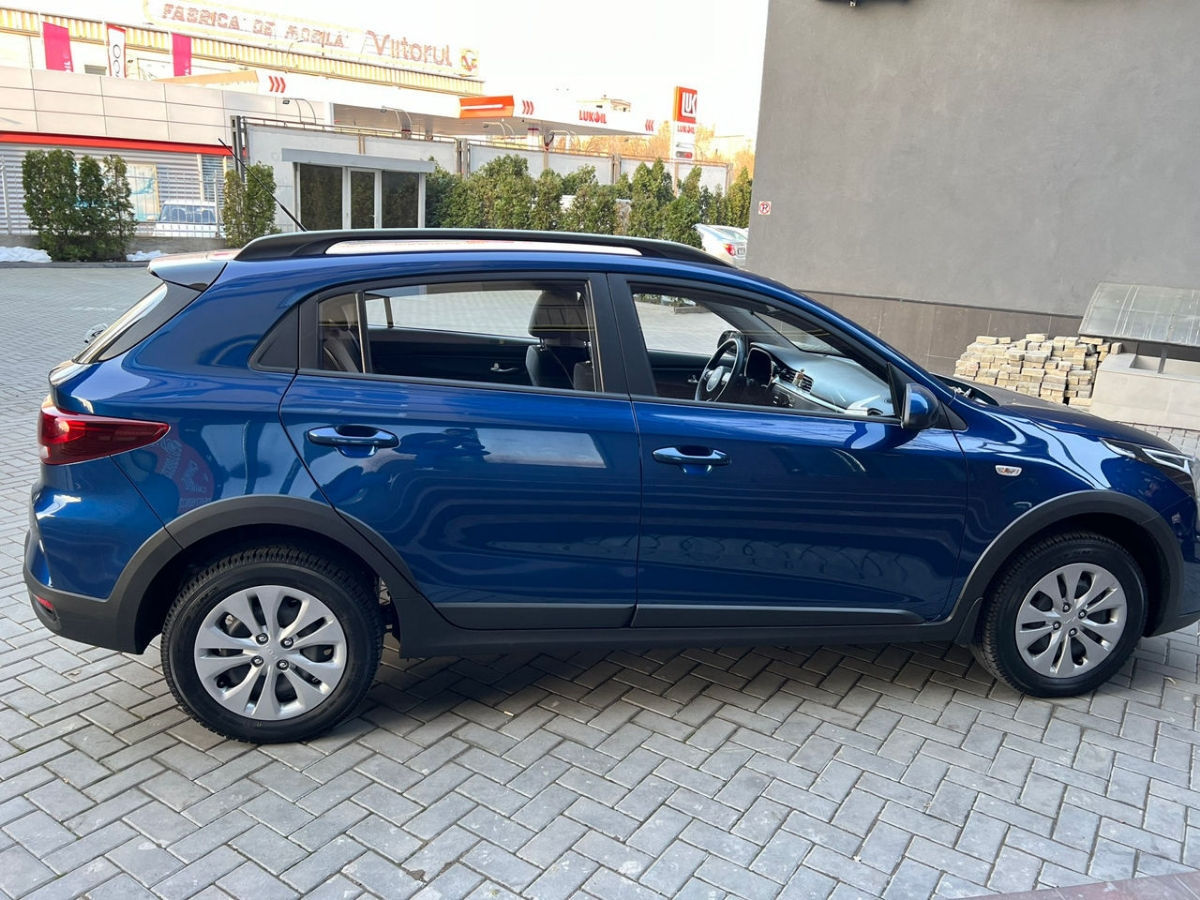 KIA Rio X-Line