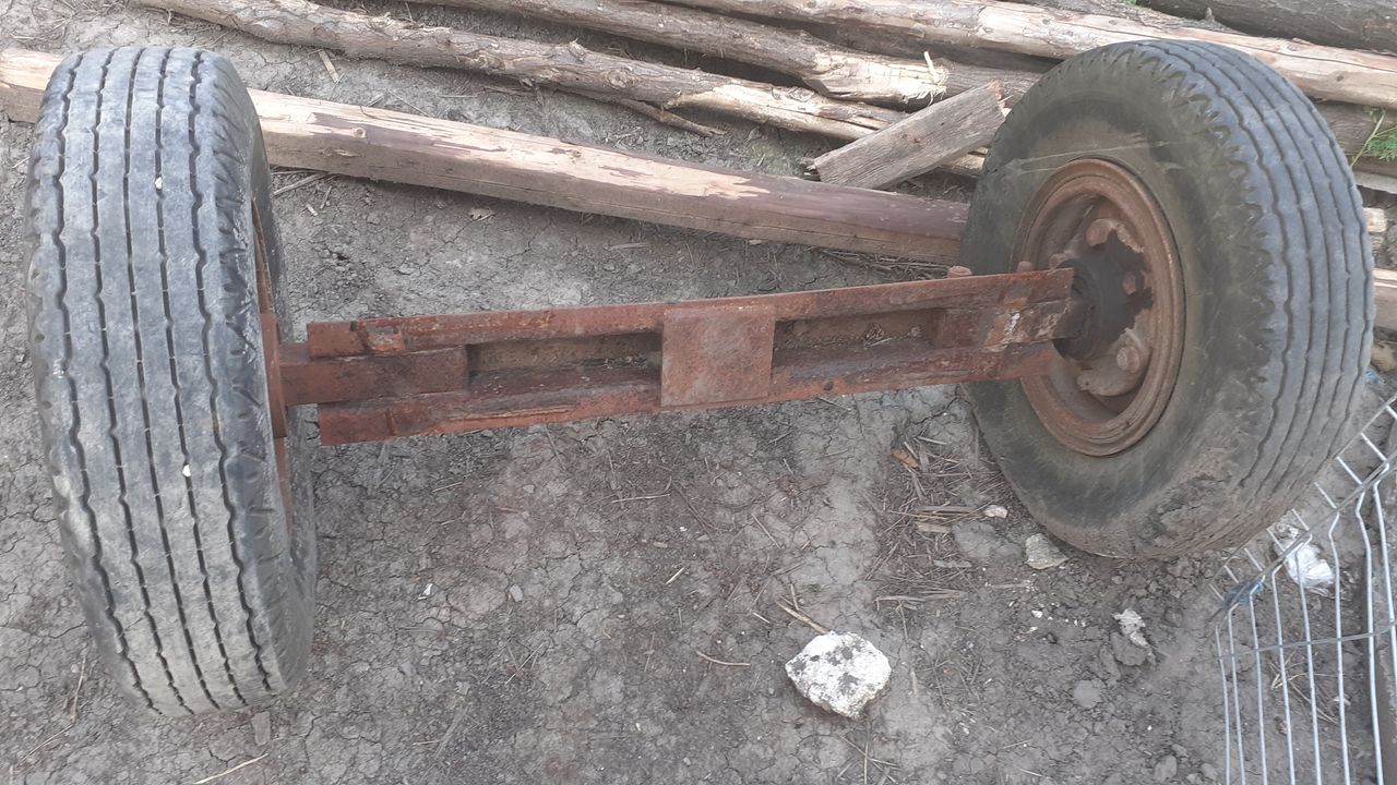 Osie la remorca cu roti