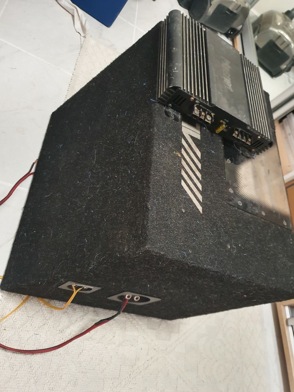 Alpine Subwoofer 800w +statie