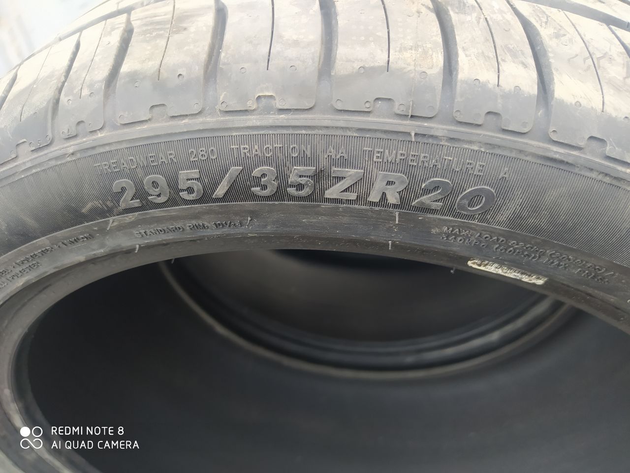 295/35/r20 2шт Новая!!!