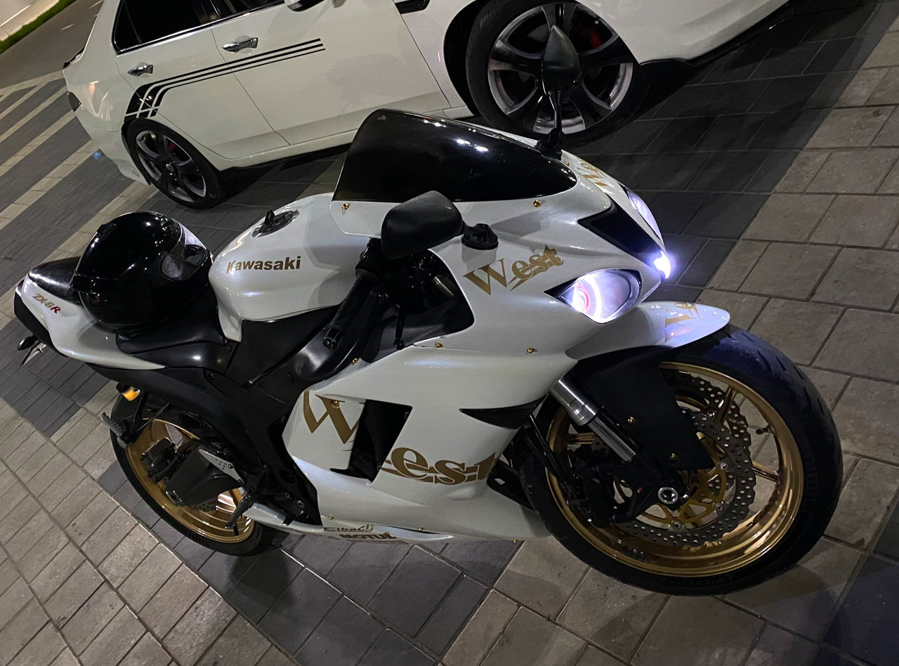 Kawasaki ZX6R an. 2008 cu rulaj 21000 km, 5500
