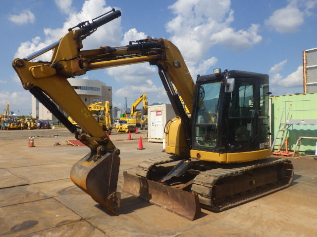 Экскаватор CAT 8т / Excavator CAT 8t