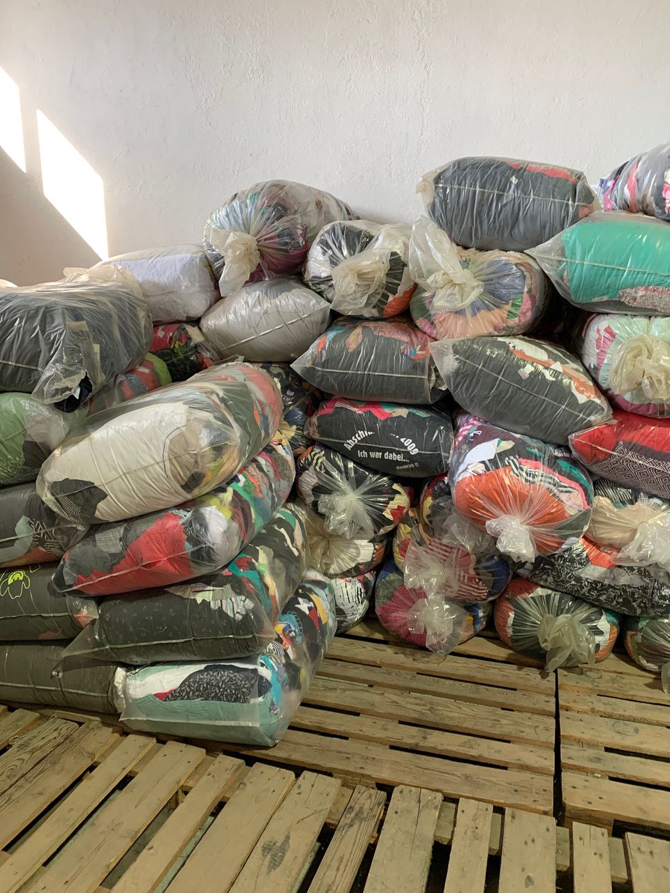 Second hand angro . Marfa din Germania, Olanda,Ceha