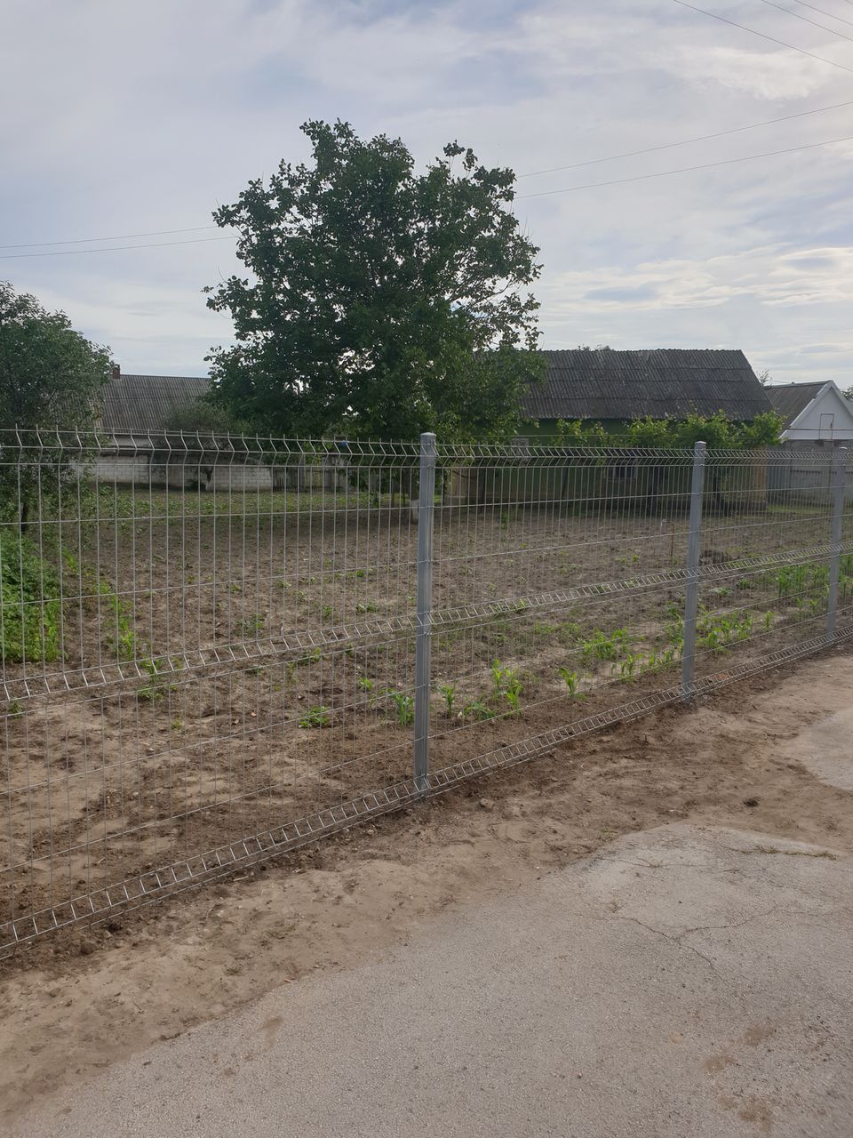 Casa bătrâneasca in s.Tantareni.Situata in centru satului