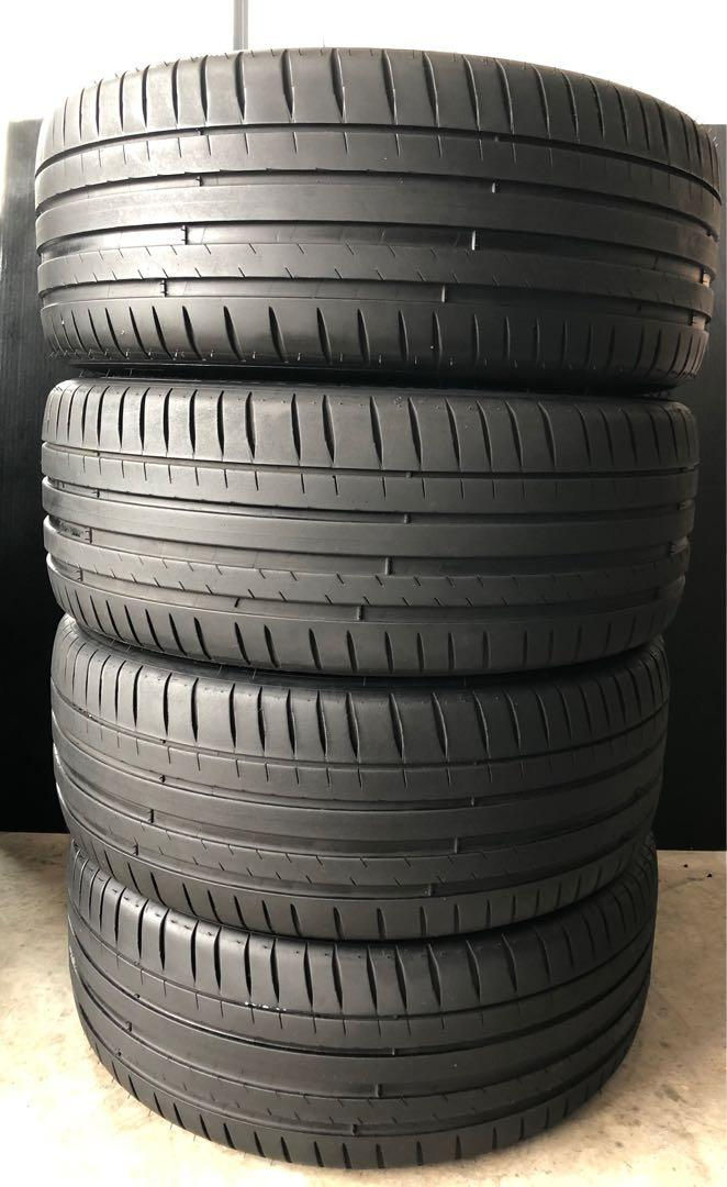 235 /45 R19 Michelin