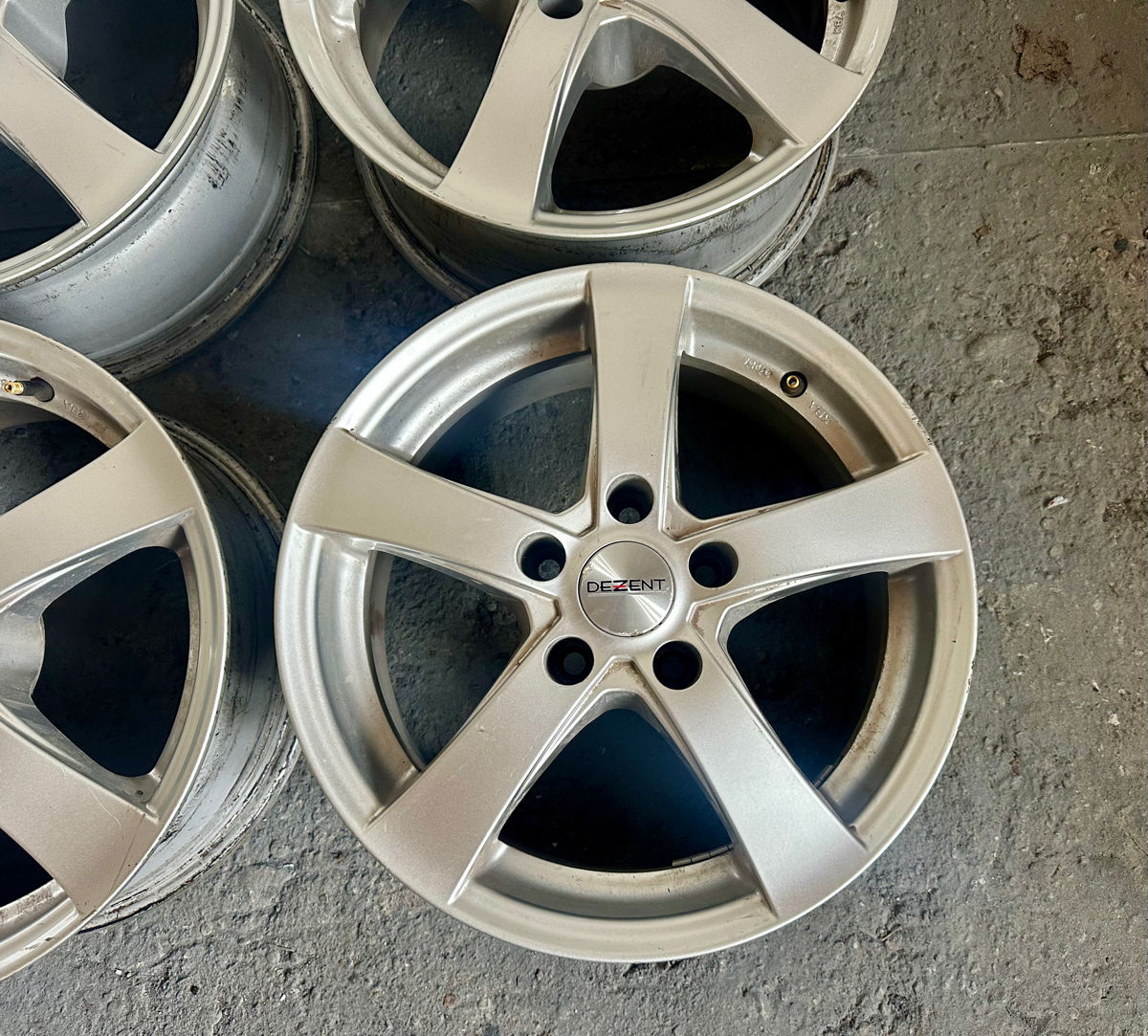 R16 5/114 Renault Dacia Toyota Nissan