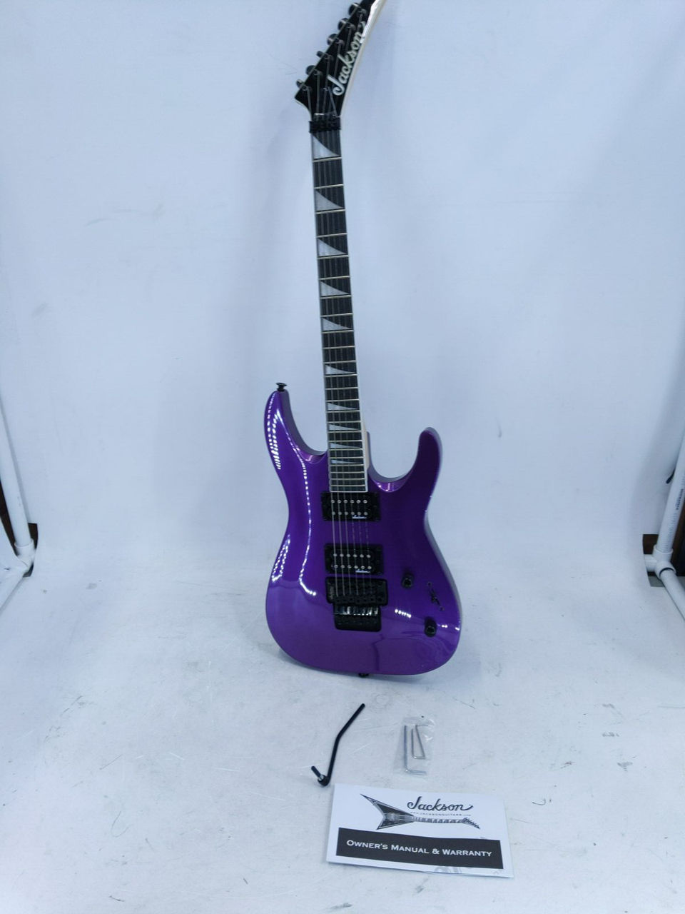 Редкий в Молдове Jackson JS32 Dinky DKA Pavo Purple