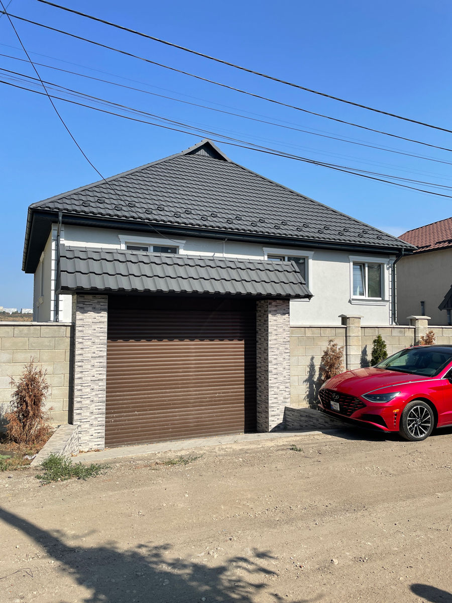 Chisinau, Codru , Casa in 2 nivele!