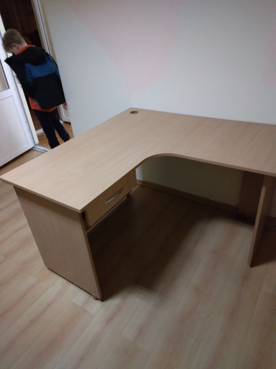 Компьютерные столы. Распродажа.