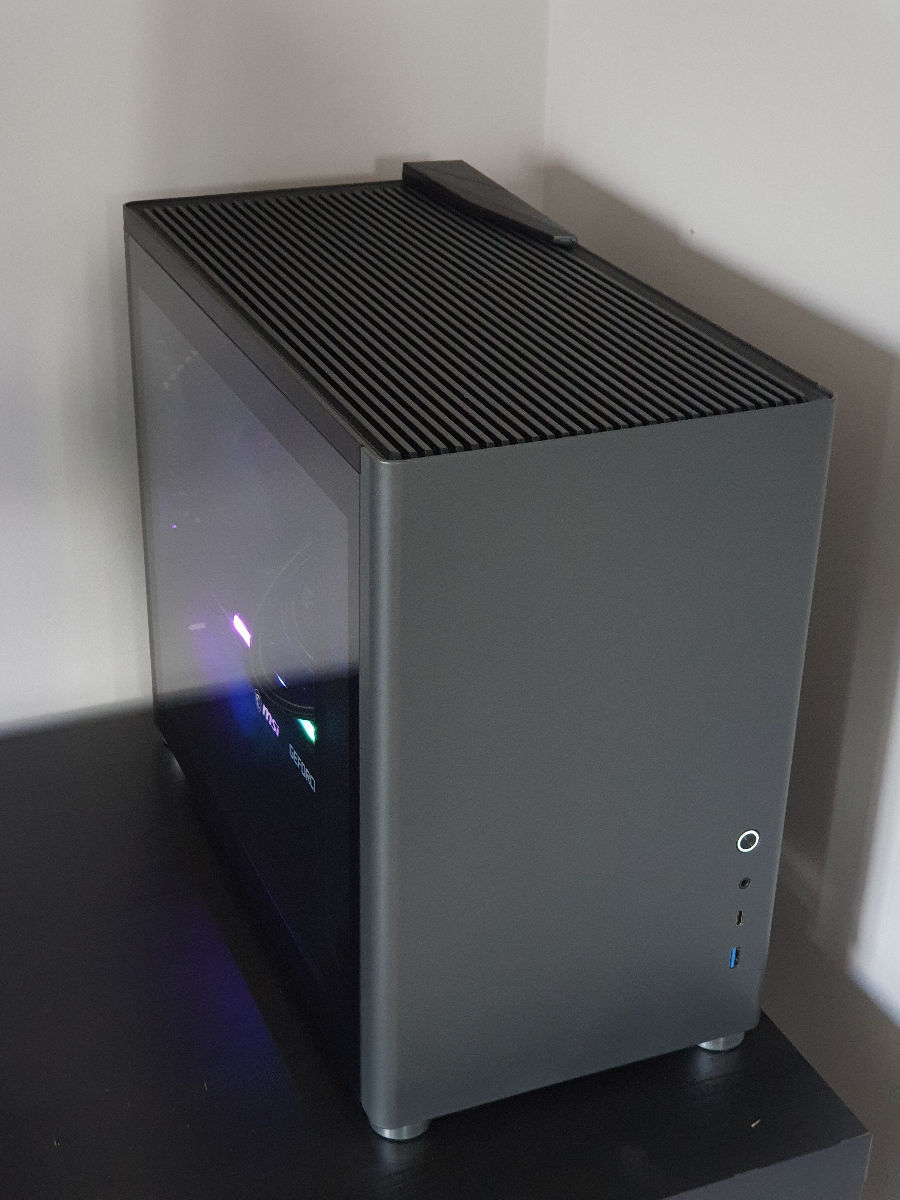 Custom Gaming PC Mini ATX