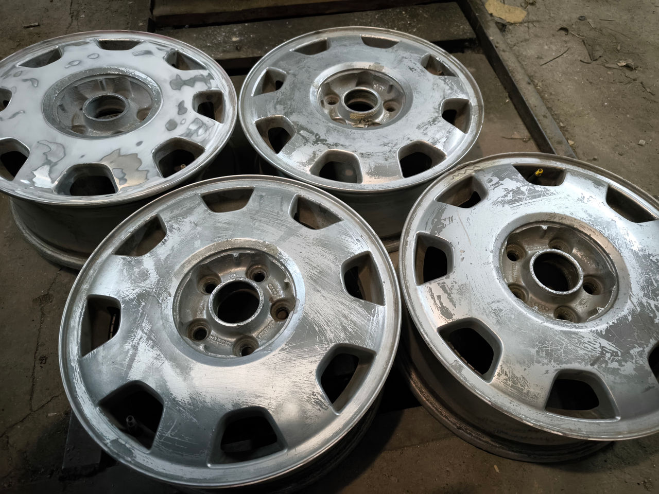 Легкосплавные диски R15 5x112 4шт - 800 лей!