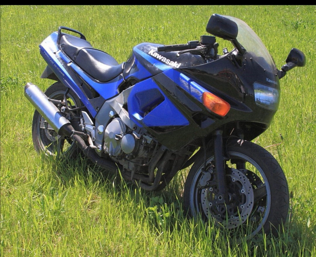 Kawasaki ZZR 400