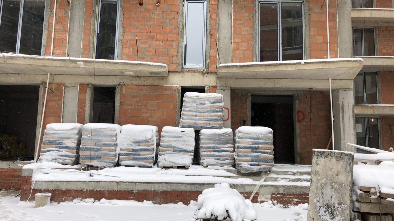 Torro centru spatiu comercial