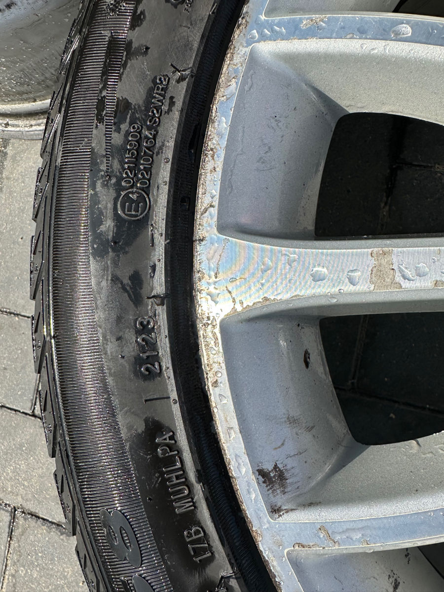 Vând jante + anvelope BMW F10 originale luxury R18 5/120