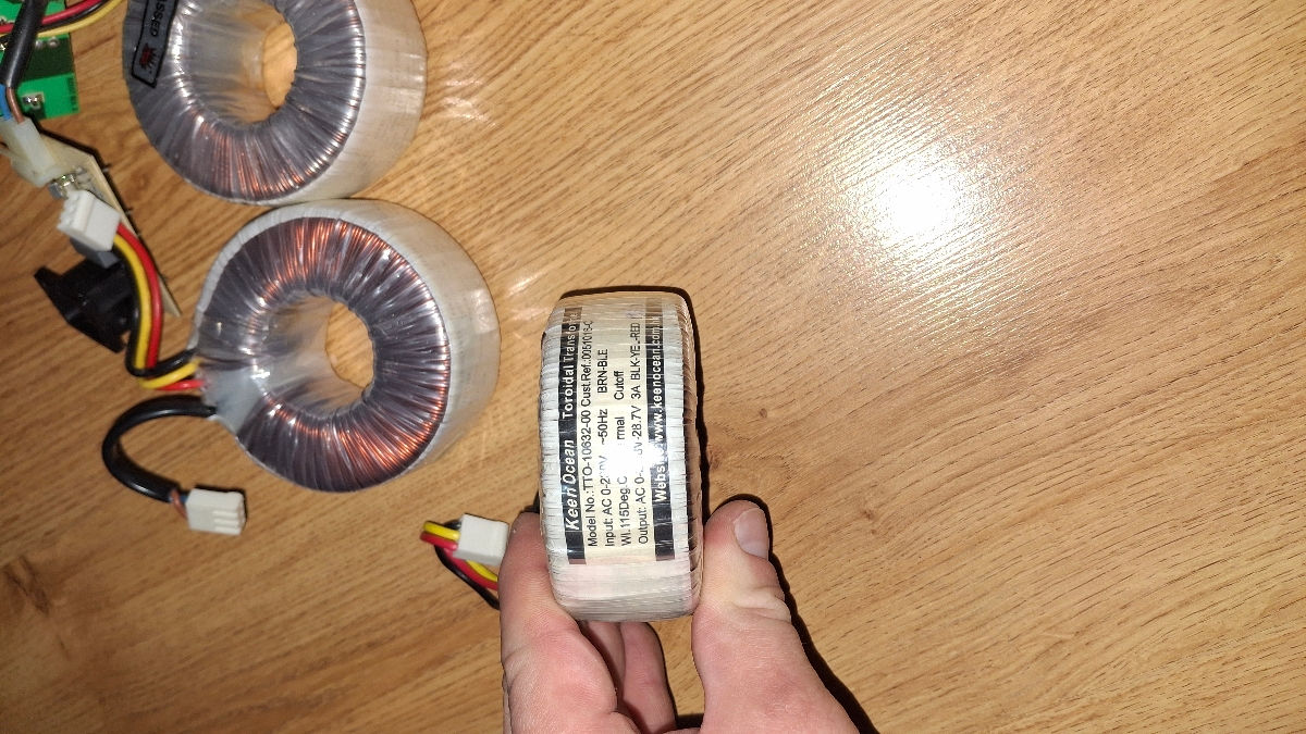 Трансфлрматор 220w-12-30