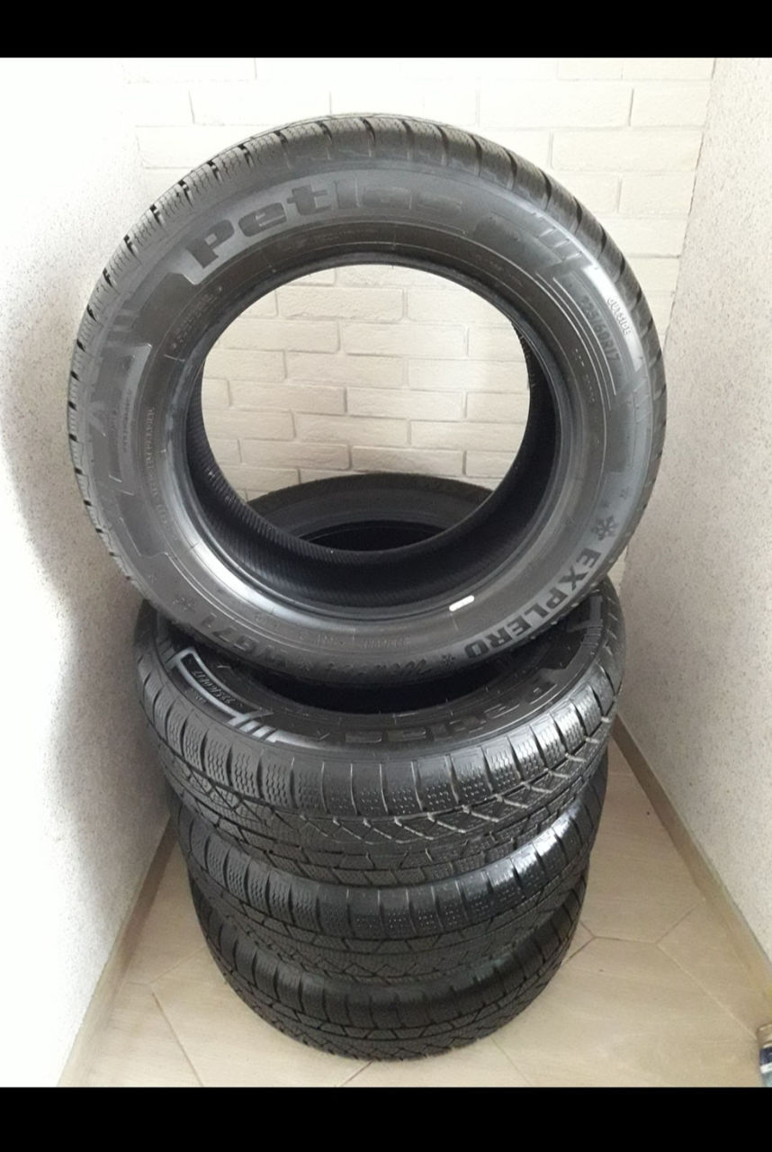 Se vind 4 Anvelope 225/60/R17