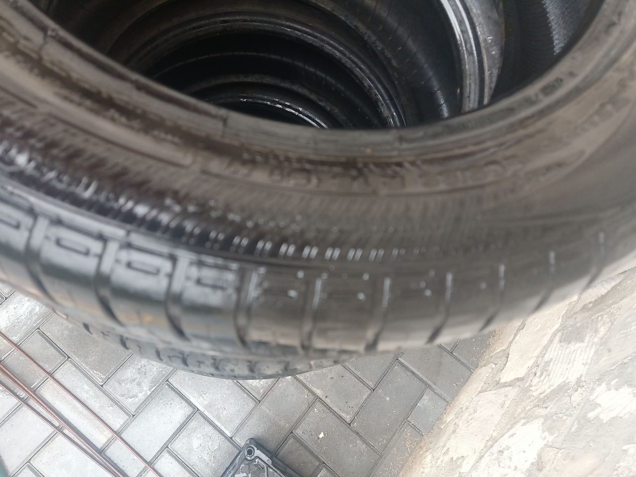 Pneuri la roți 205/55/16