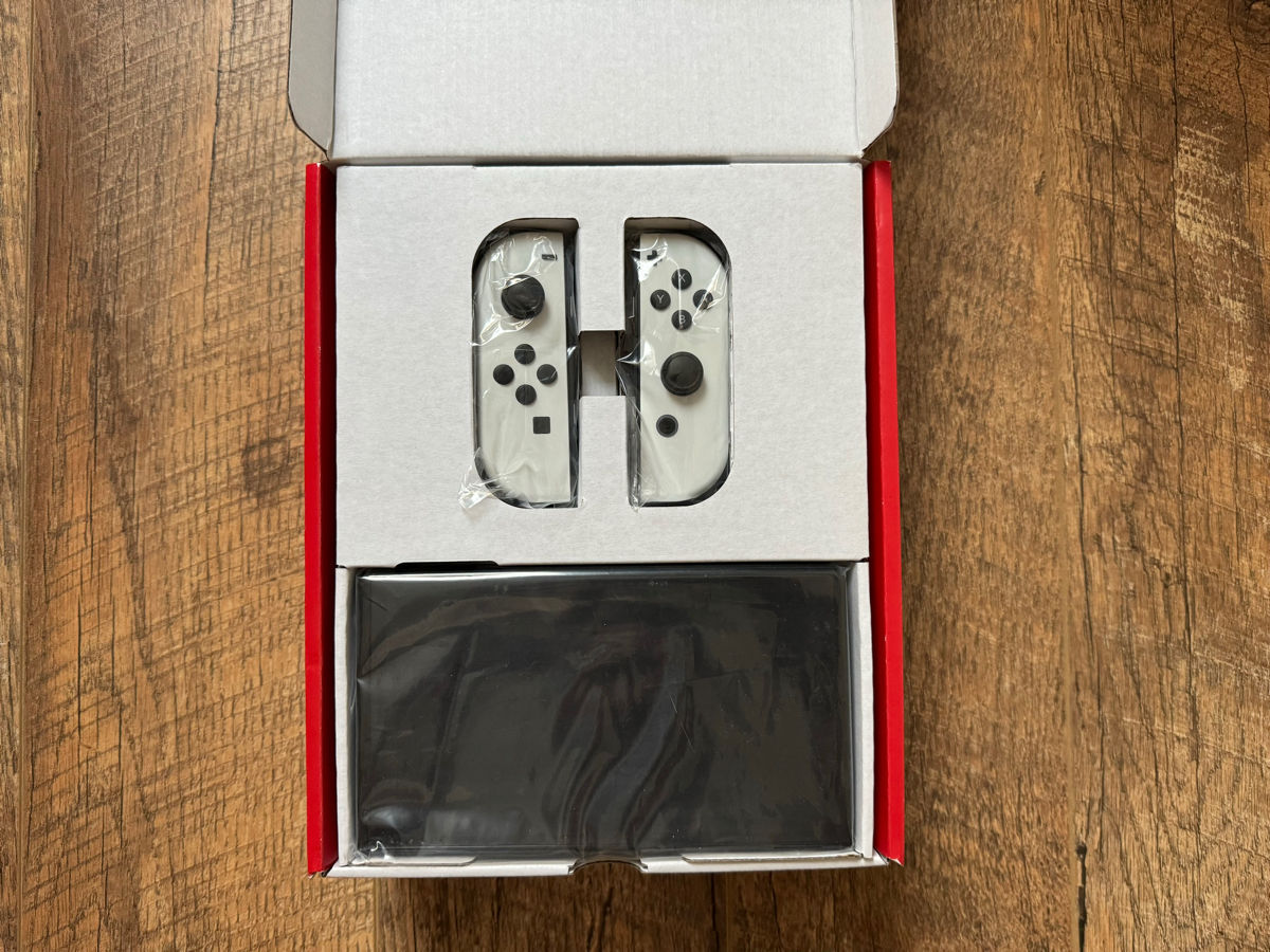 Nintendo Switch Oled - 5000 lei Nou. New.