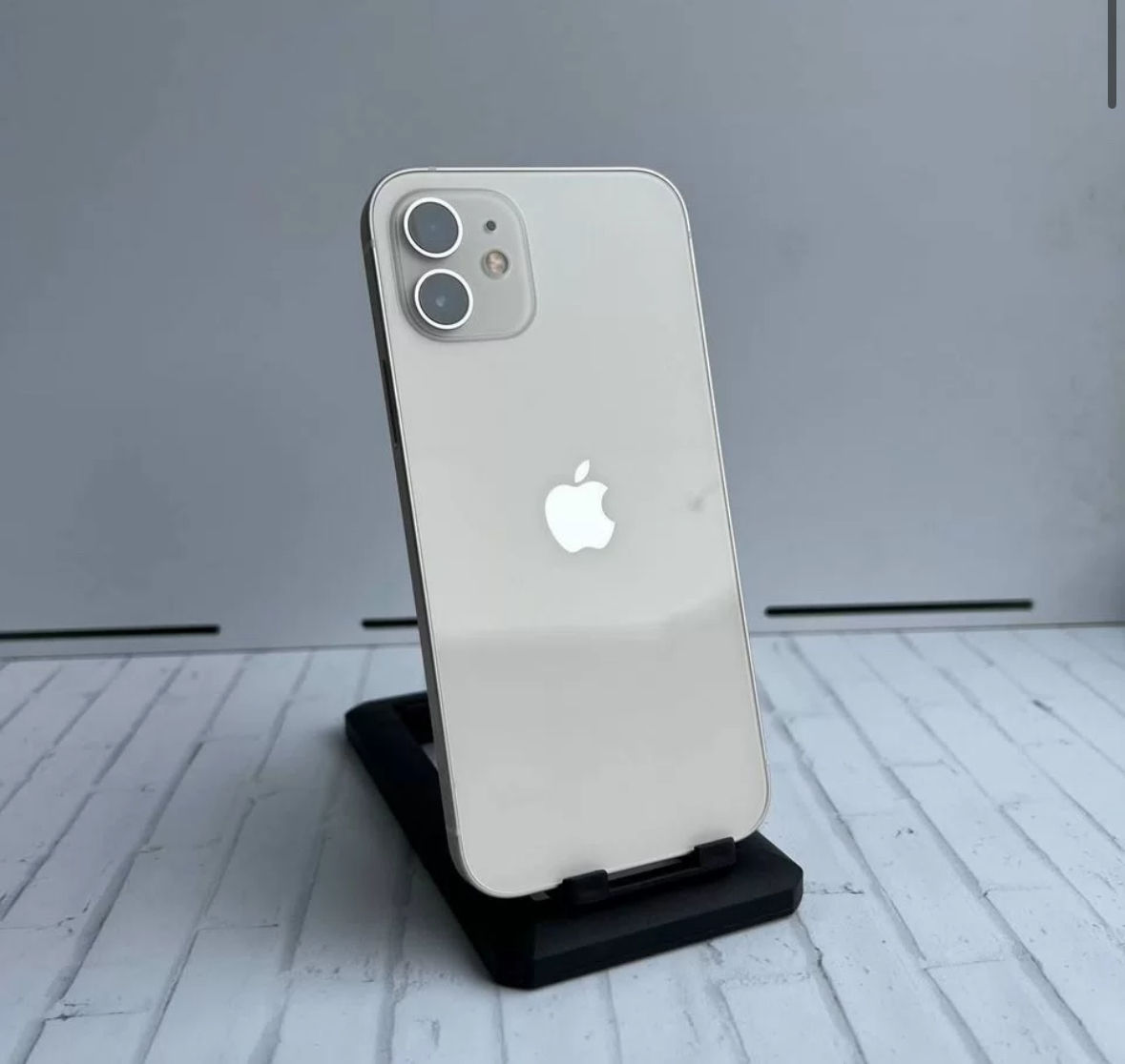 iPhone 12