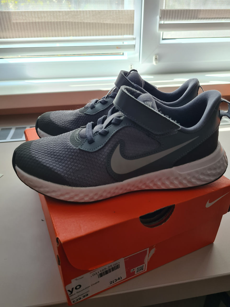 Nike 34