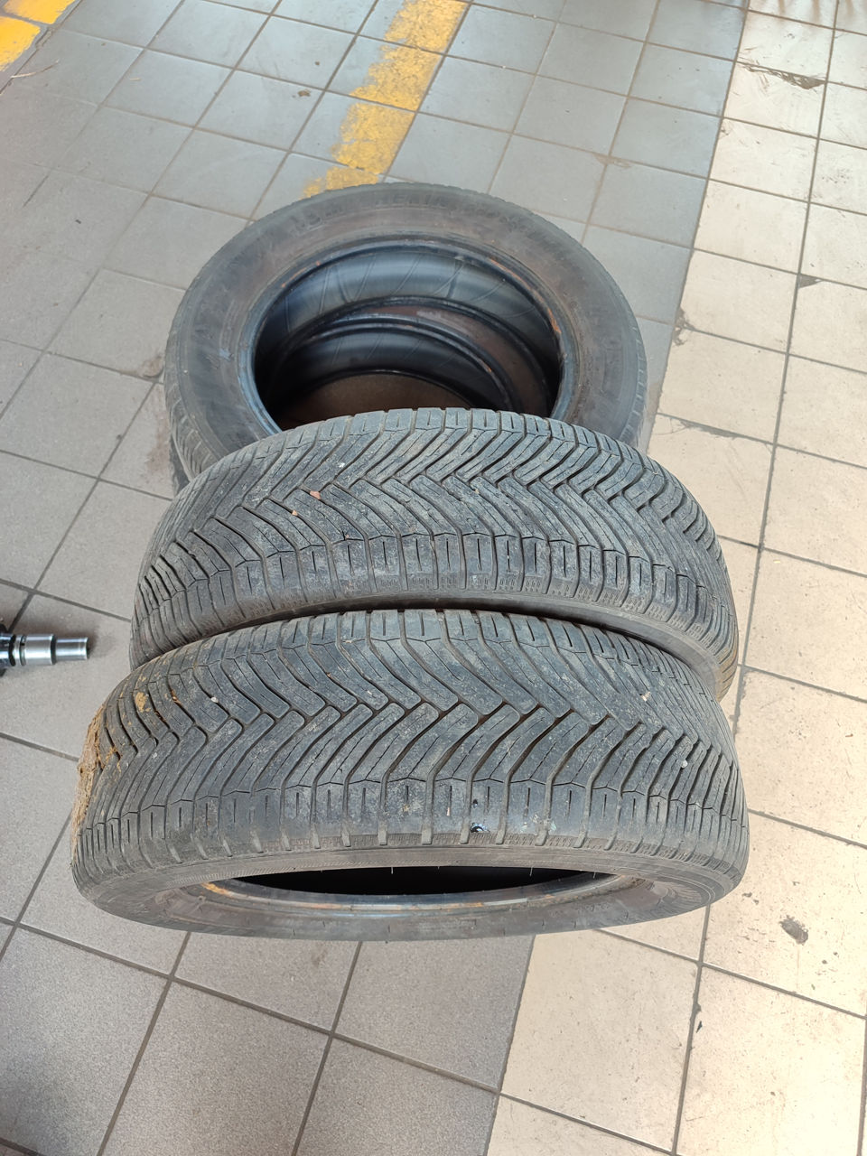 Vind 4 anvelope Michelin.