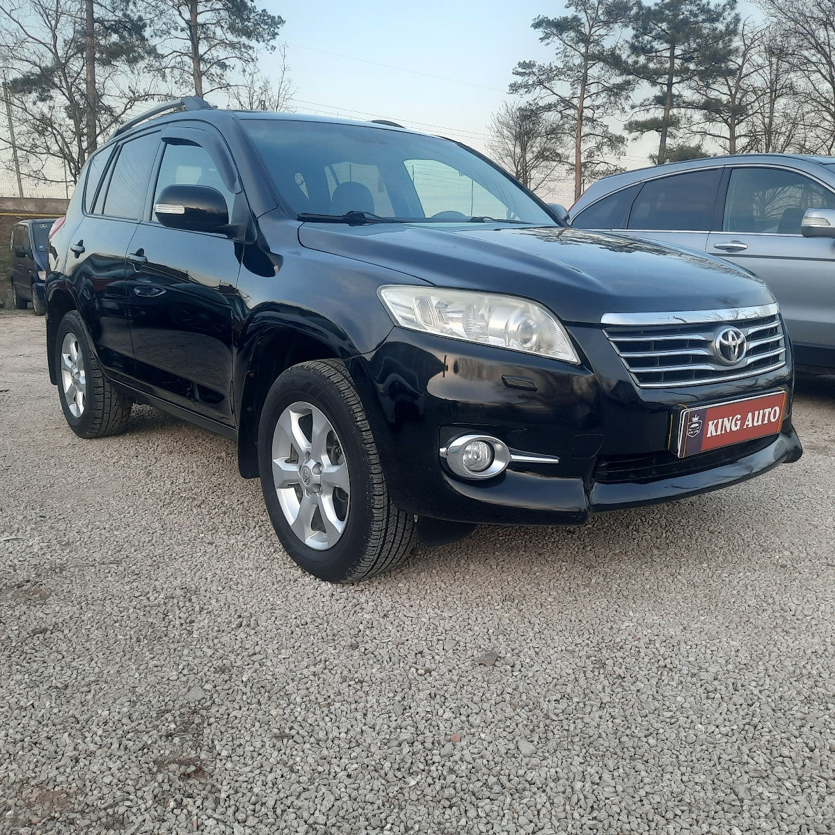 Toyota Rav 4 2010 г. с пробегом 111111 км, Бензин, 9000