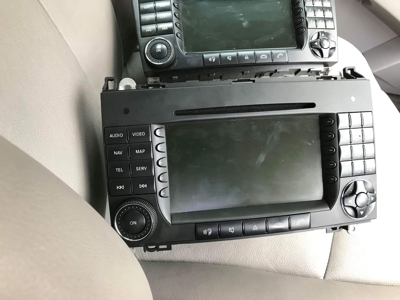 Mercedes 2 din comand W203 W209 W210 W168