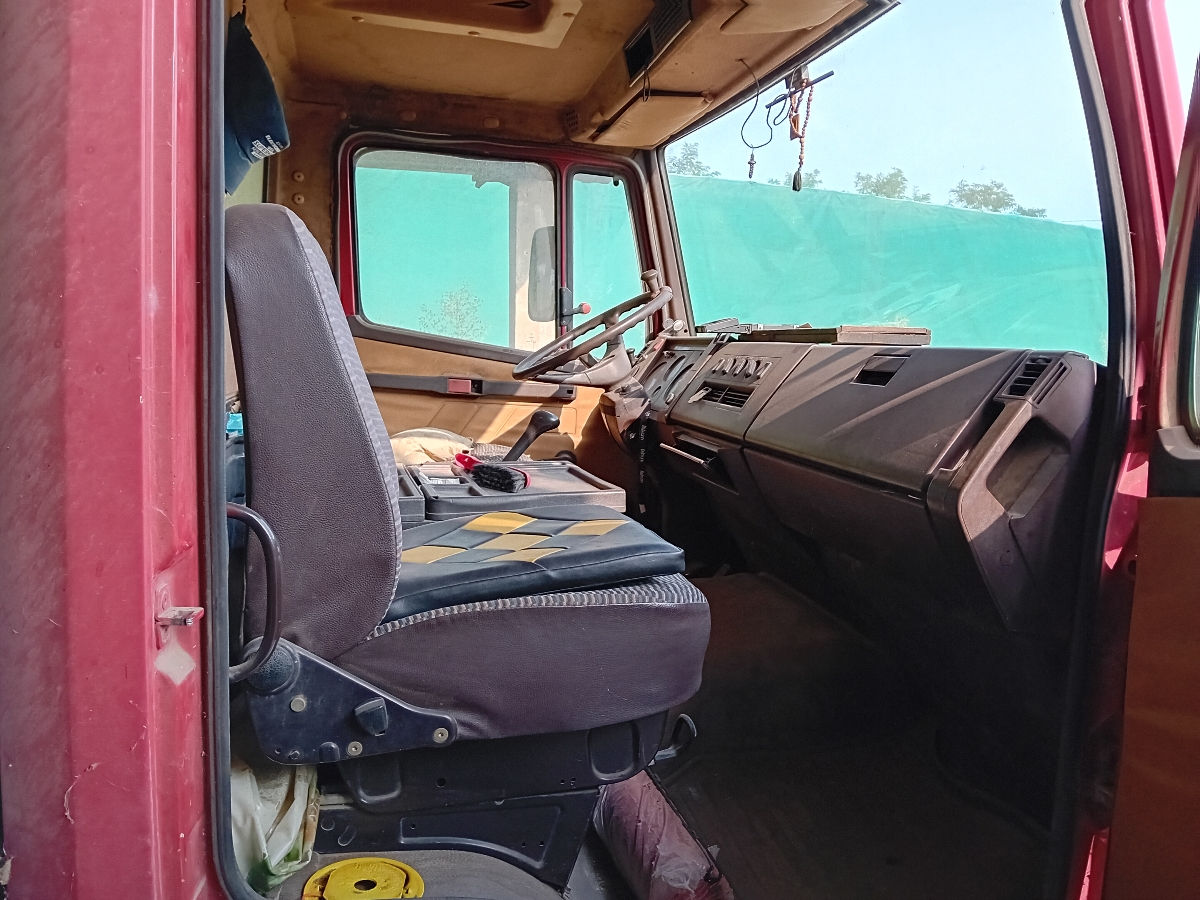 Mercedes 814