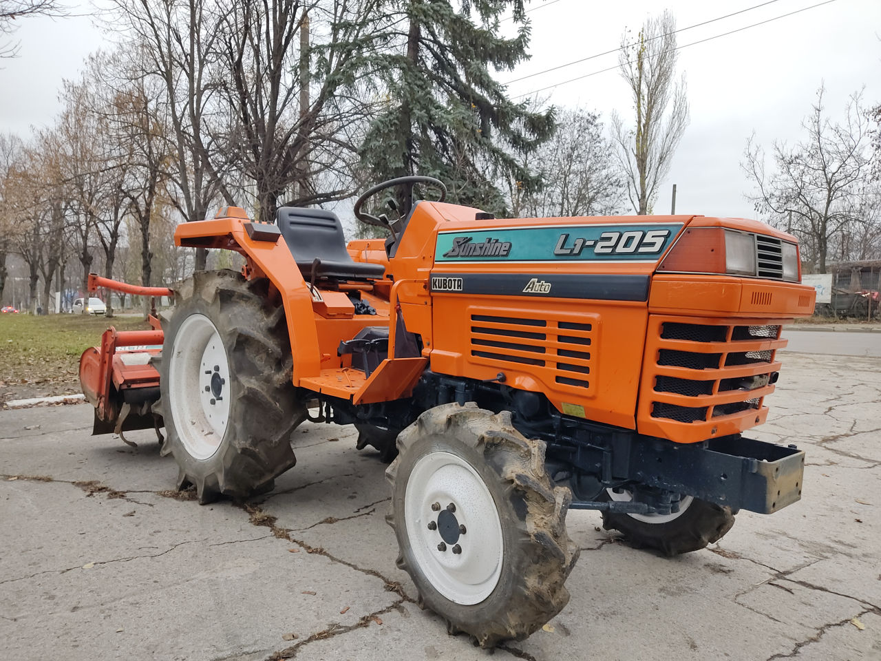 Vind Tractor Japonez Kubota Sunshine L1-205