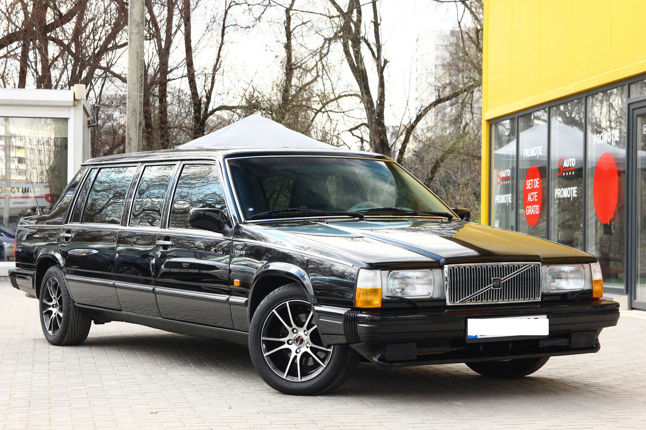 Volvo 700 Series
