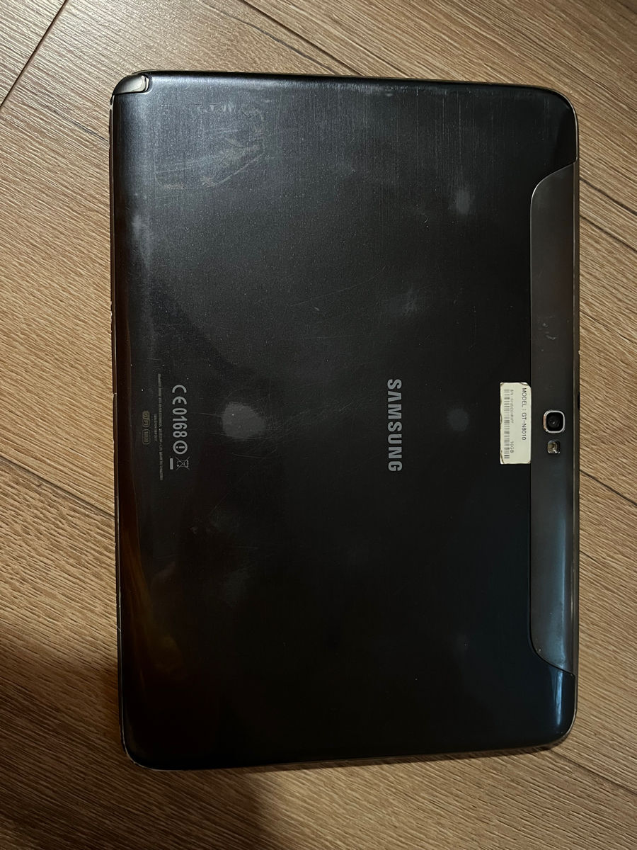 Планшет Samsung Model: GT-N8010