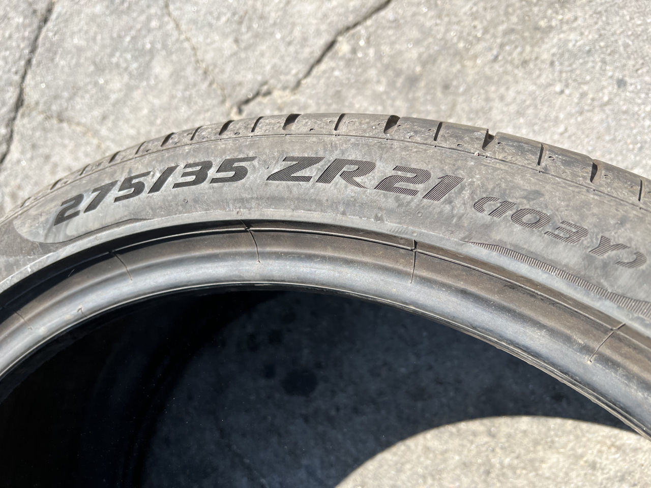 R21 275/35 Pirelli PZero