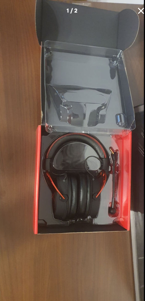 Vand casti HyperX cloud alpha