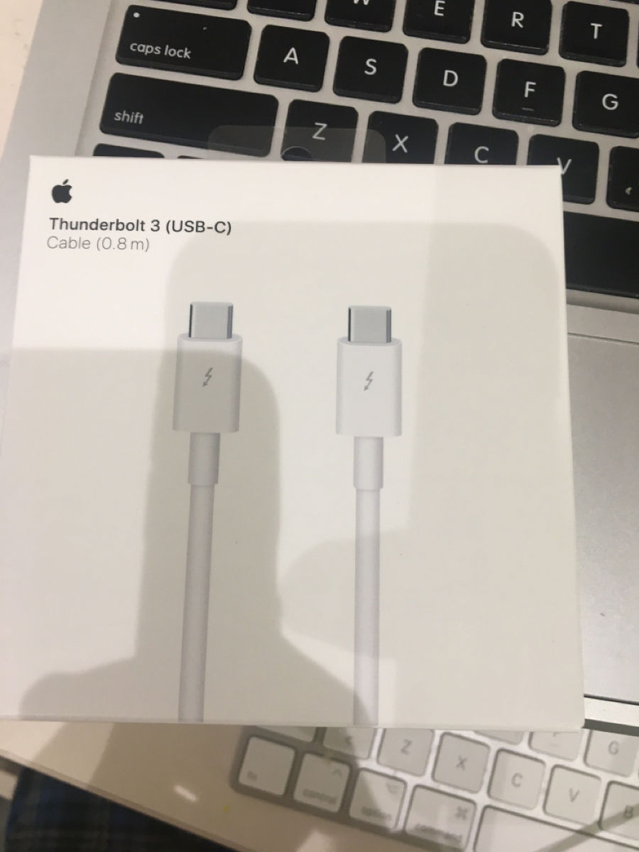Thunderbolt 3 (USB-C) Original New