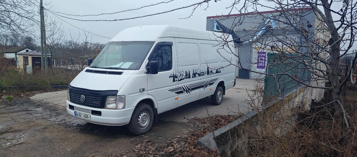Volkswagen LT35 an. 2004 cu rulaj 386000 km, Diesel, 6700