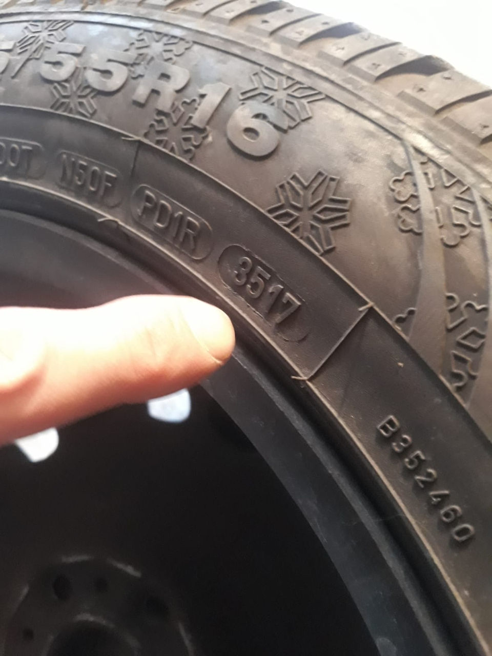 Jante, anvelope Michelin 215/55 R16, VW, Passat, bare pe acoperis