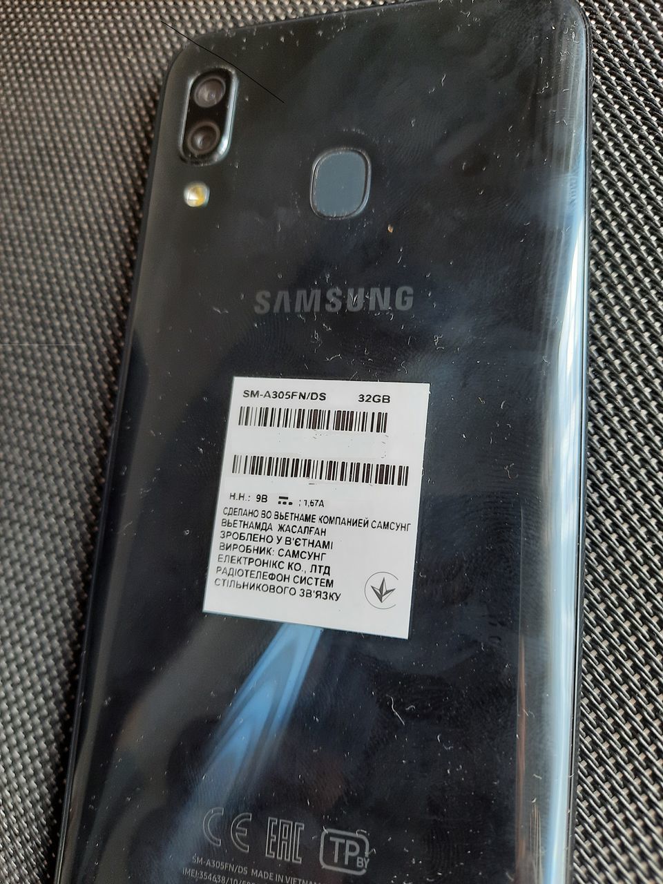 Samsung Galaxy A30 3/32ГБ (A305F), Black