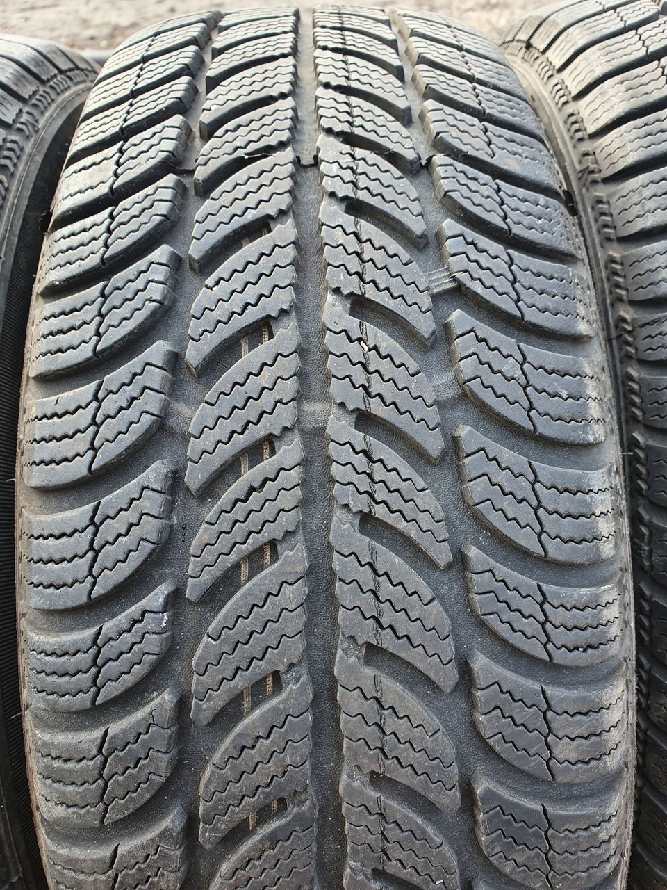 195/60/ r15- sava.m&s.