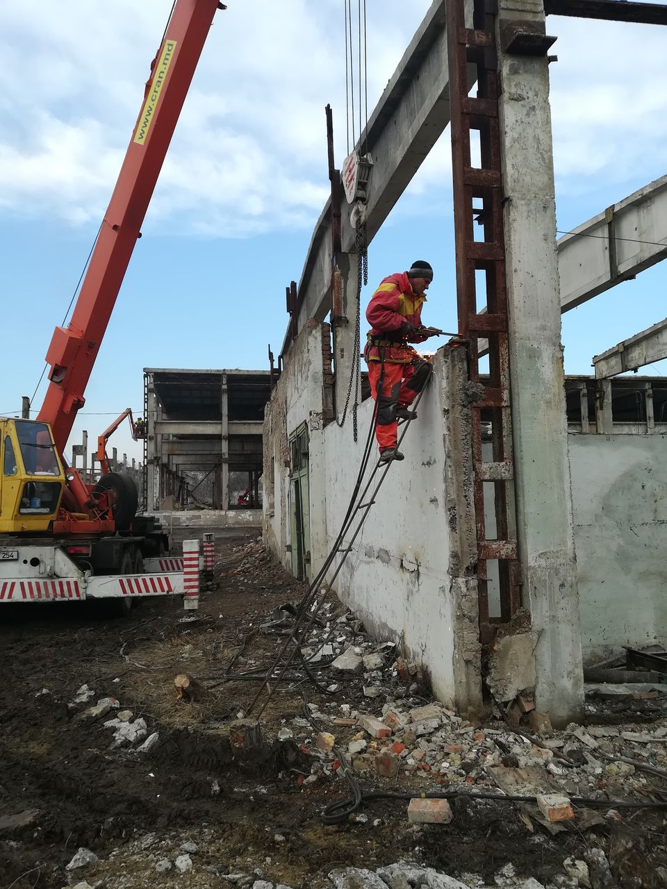 Демонтажные работы. SRL. Prodiamant Construct