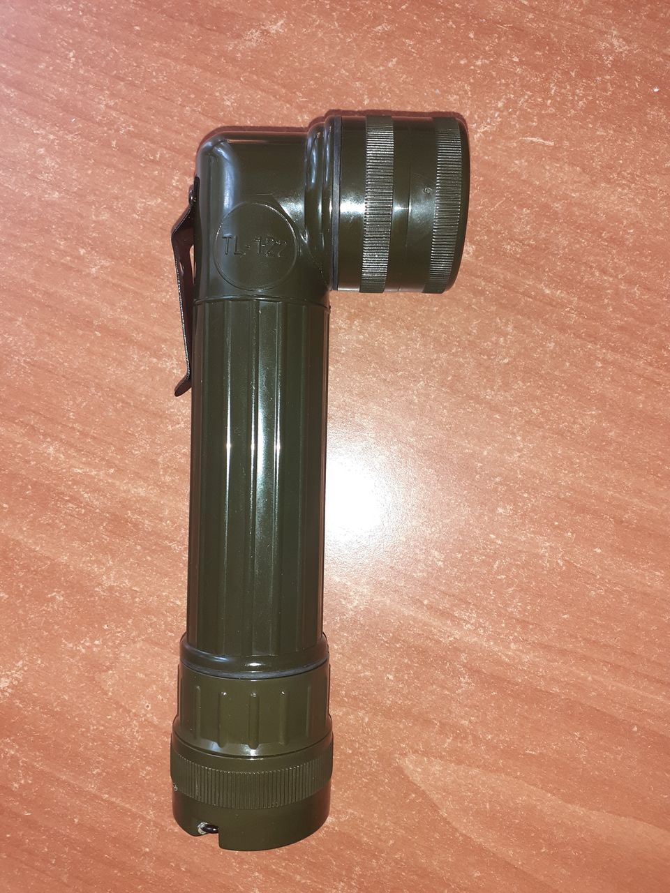 Фонарик TL-122