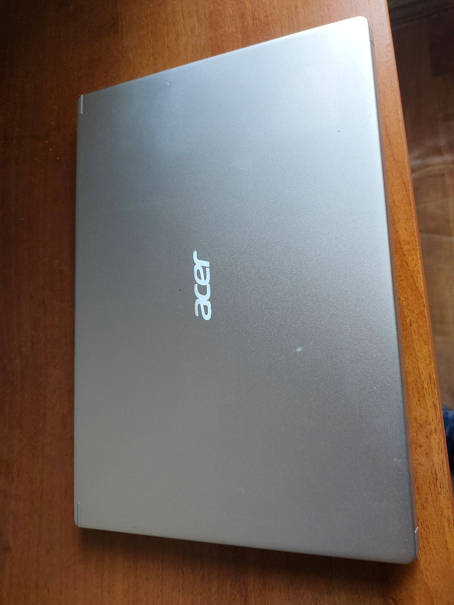 acer aspire a151-45. Ryzen 5/256/8