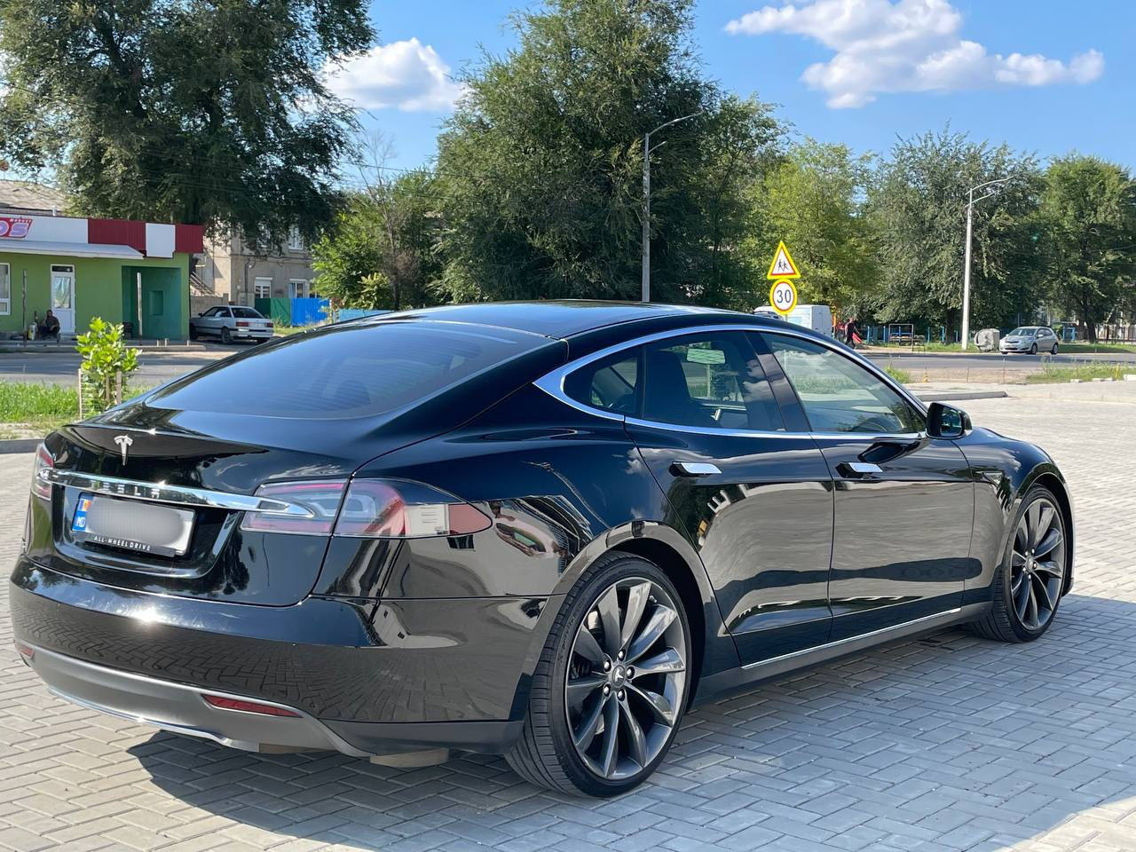 Tesla Model S