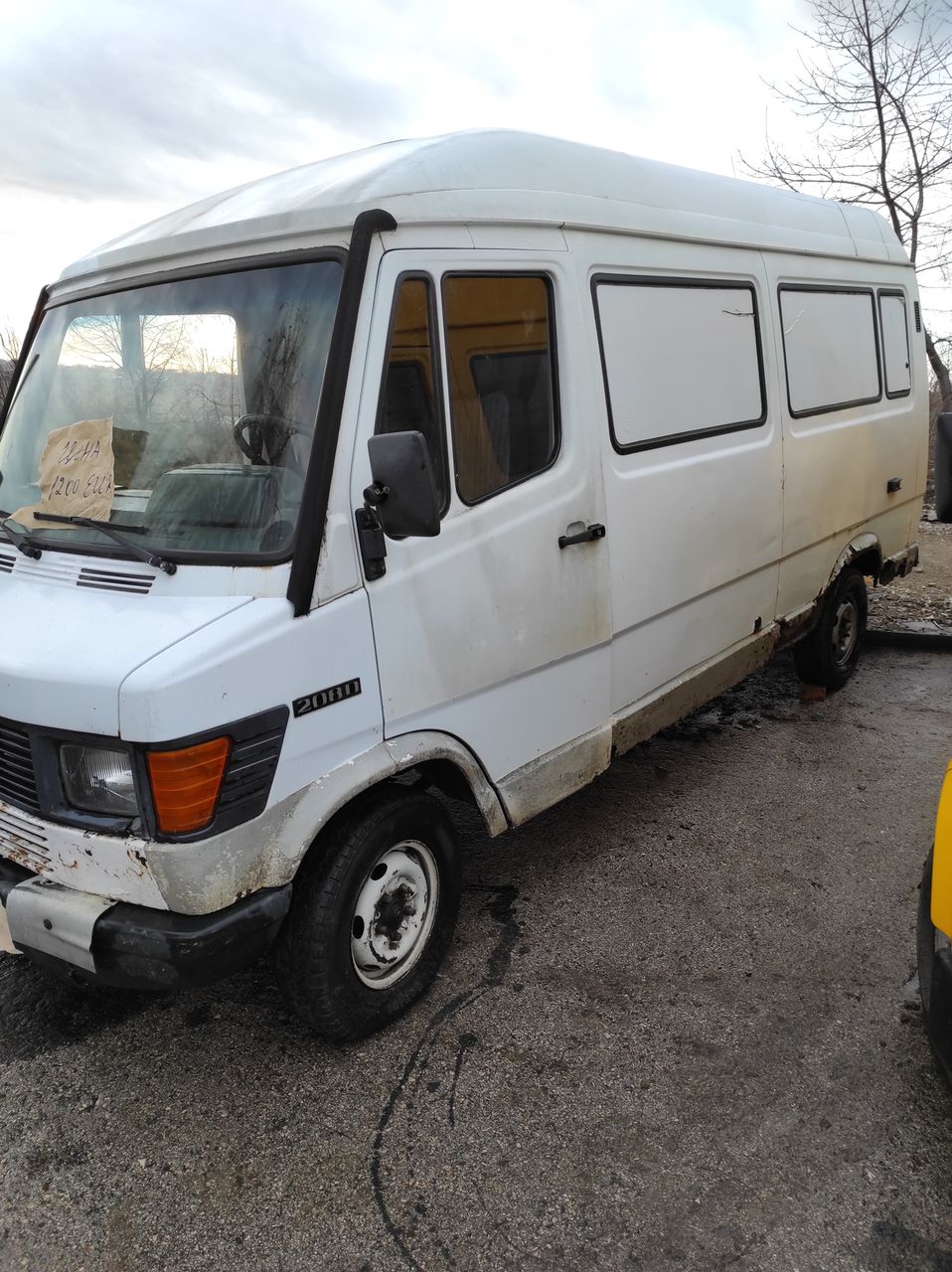 Mercedes 208D