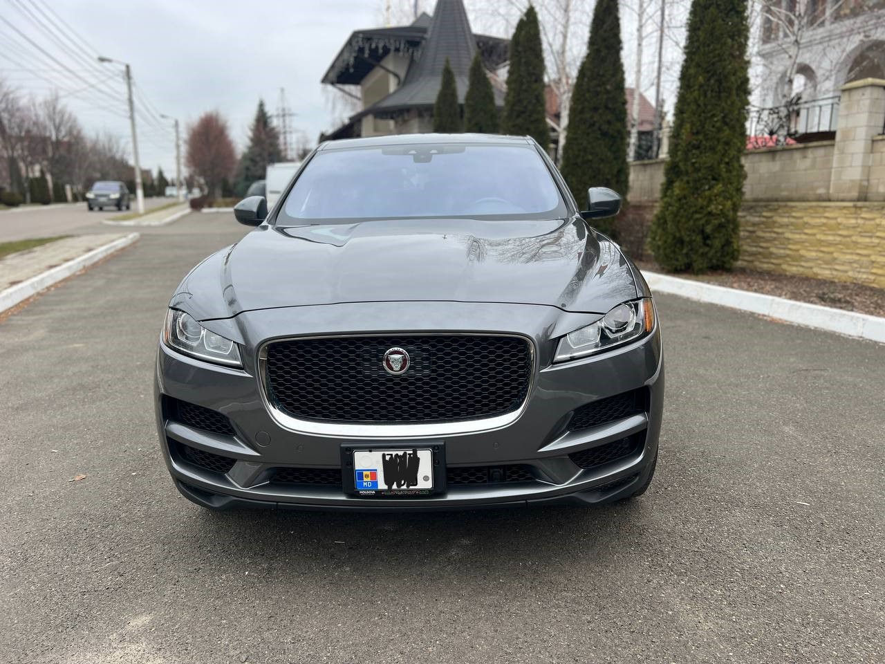 Jaguar F-PACE