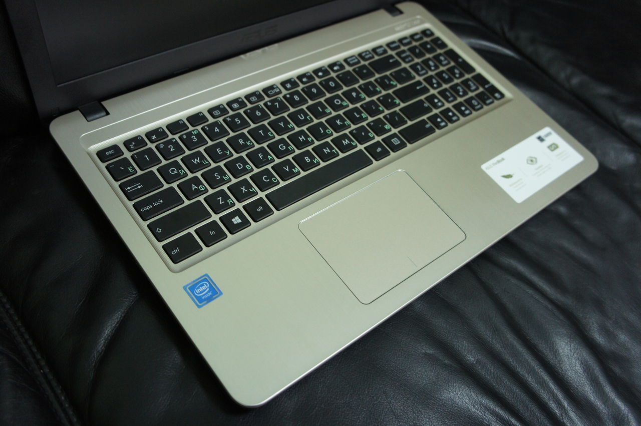 Asus - X 540 N - Vivo Book