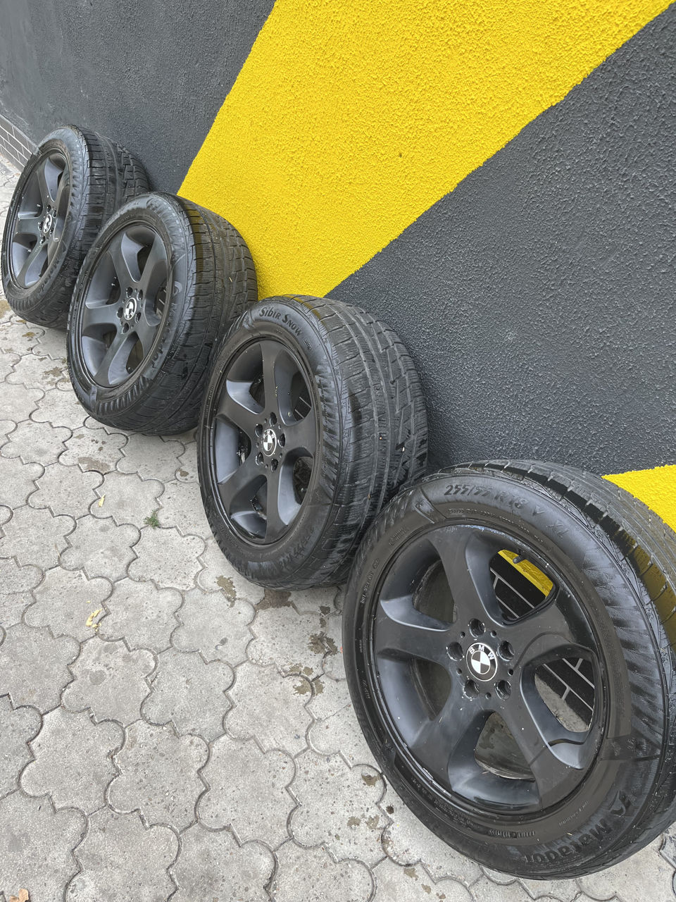 Discuri + Anvelope la BMW