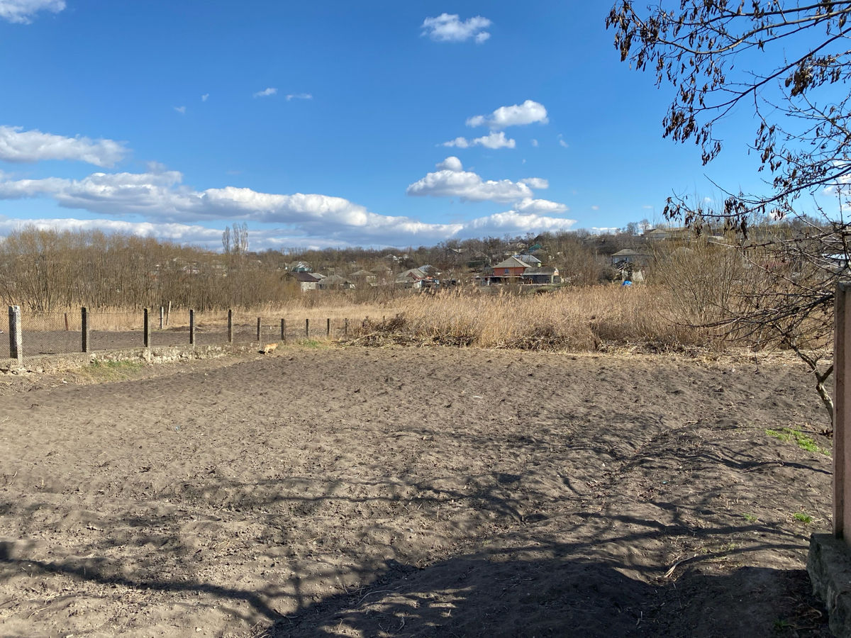 Vând teren or.Edinet